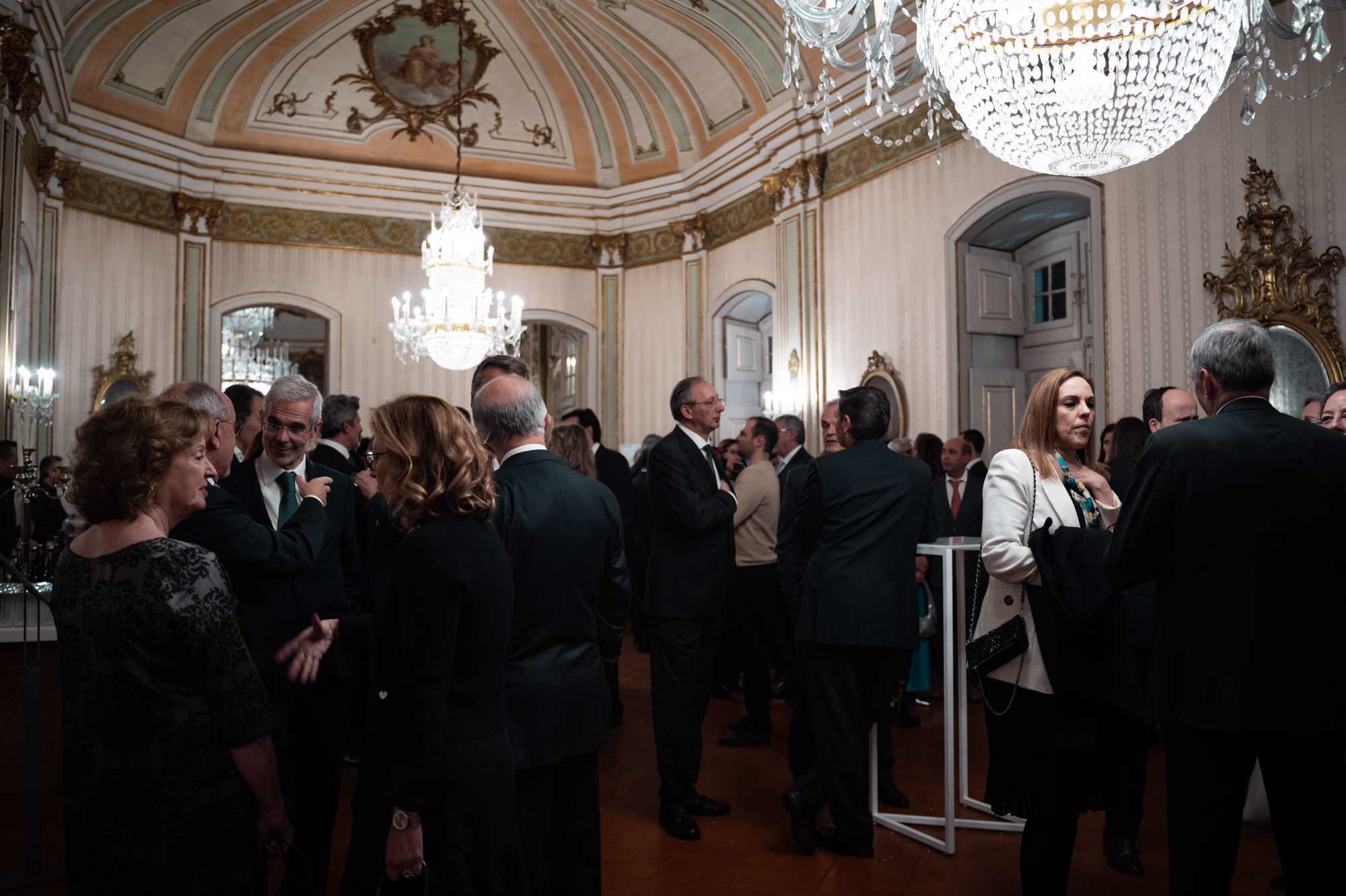 ALF CELEBRA 40 ANOS COM CERCA DE 700 MIL MILHÕES DE EUROS EM ...